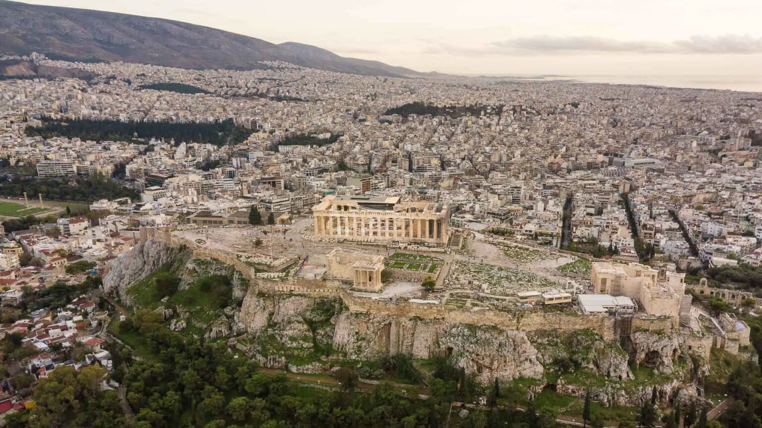 Akropolis in Athene: Informatie voor je bezoek | TRAVELAAR